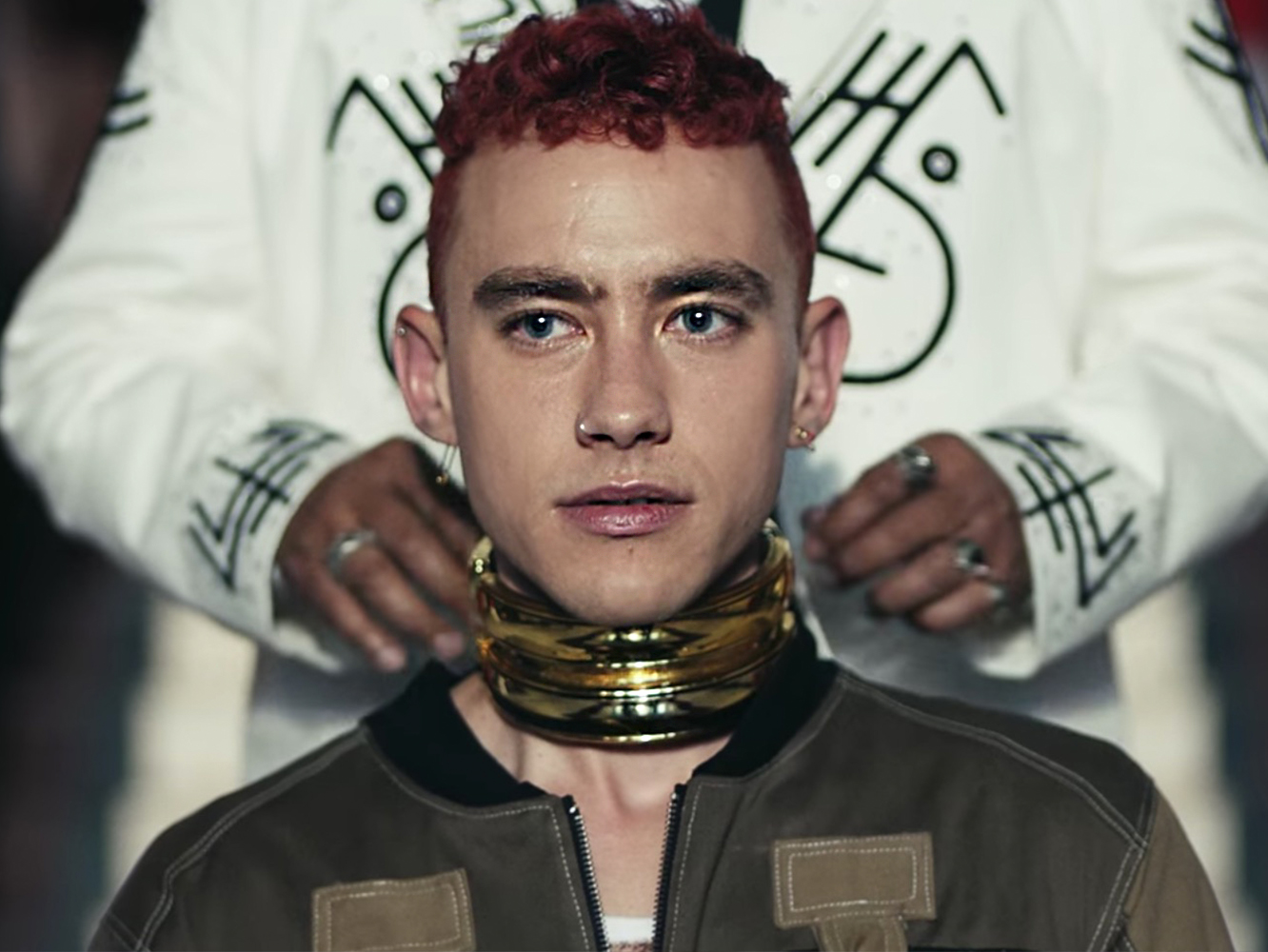 Peliculón para el regreso de Years & Years en la más urbana 'Sanctify ... Peliculón para el regreso de Years & Years en la más urbana 'Sanctify ...